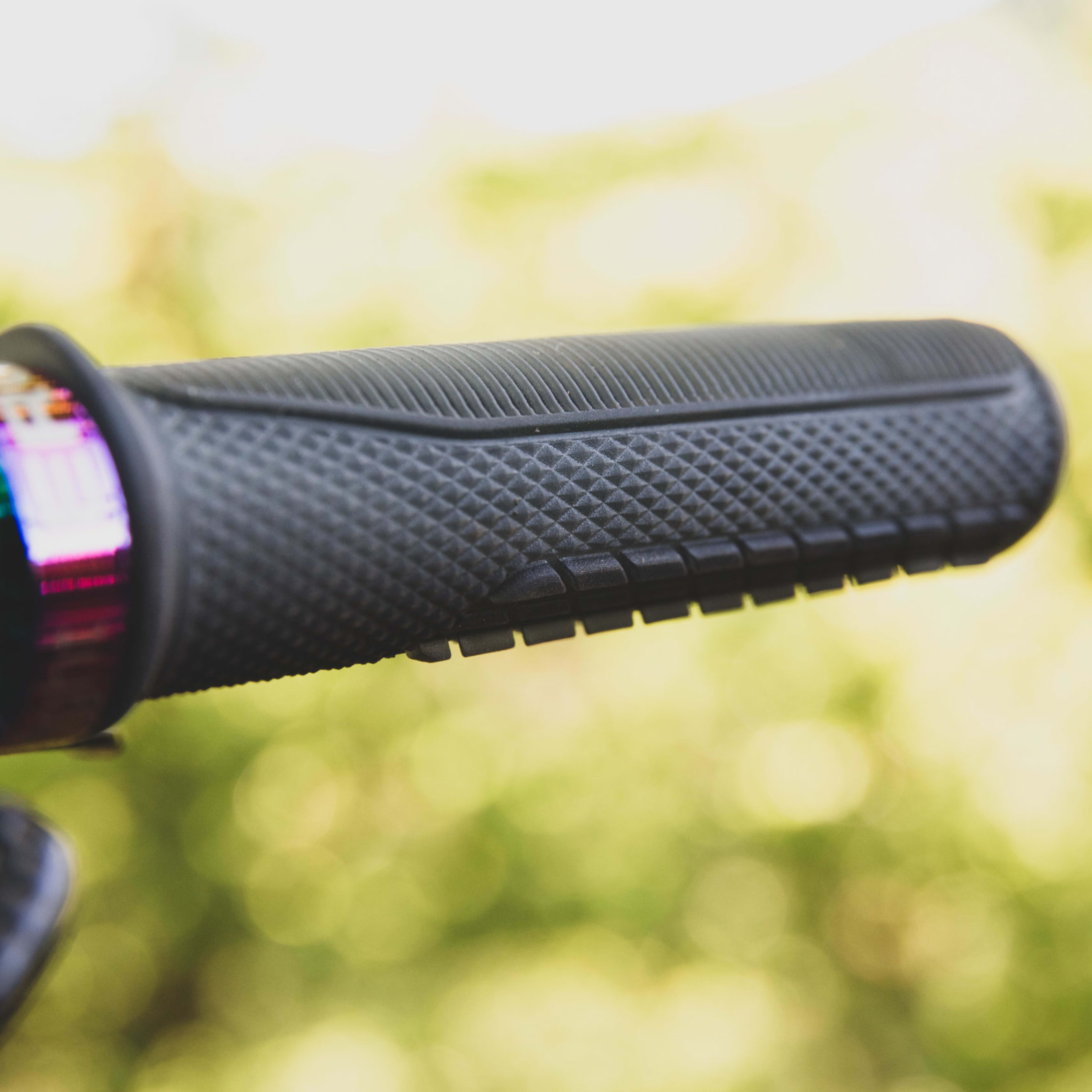 The 10 Best MTB Grips of 2025 - BikeMag