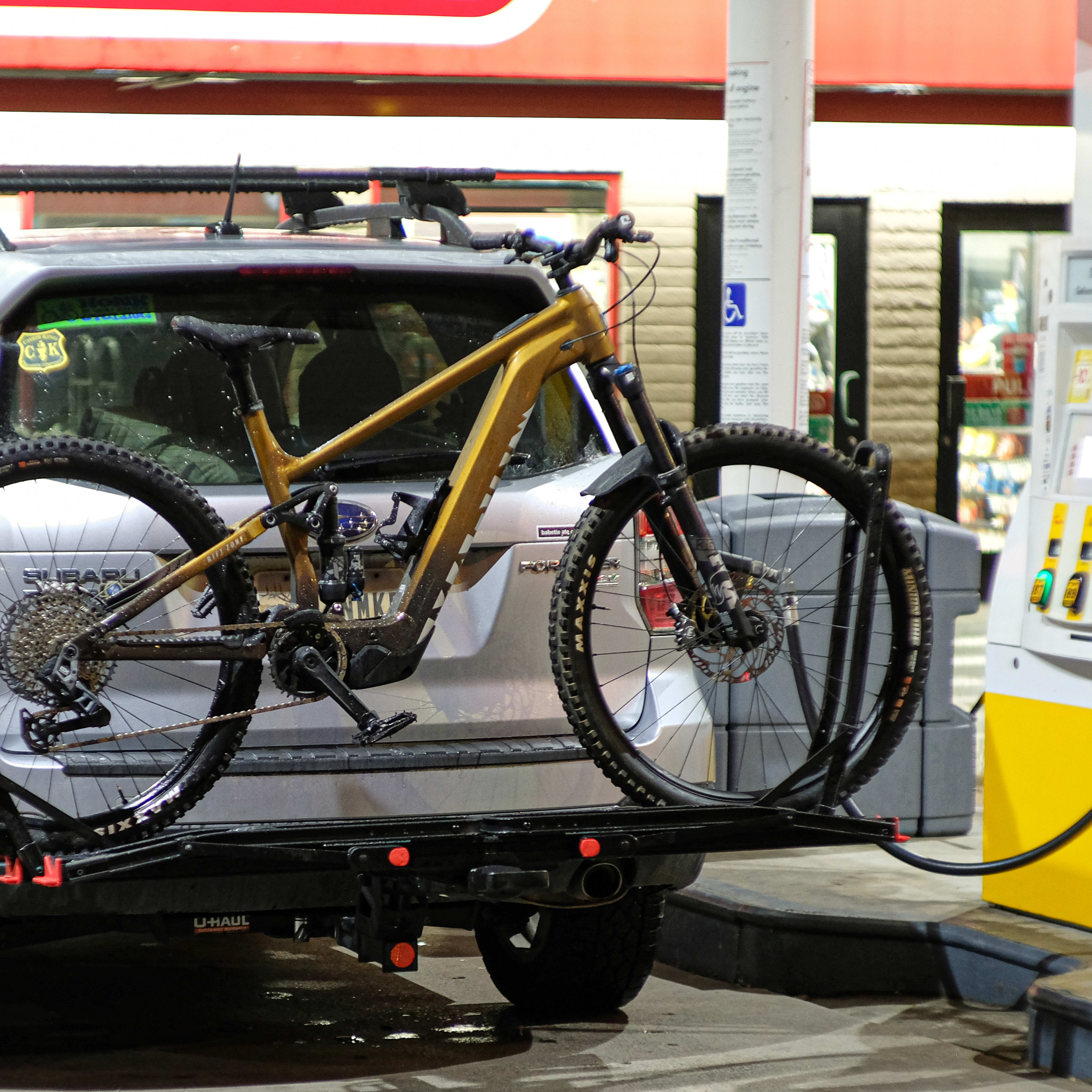 5 of the Best Hitch Bike Racks in 2025 - BikeMag