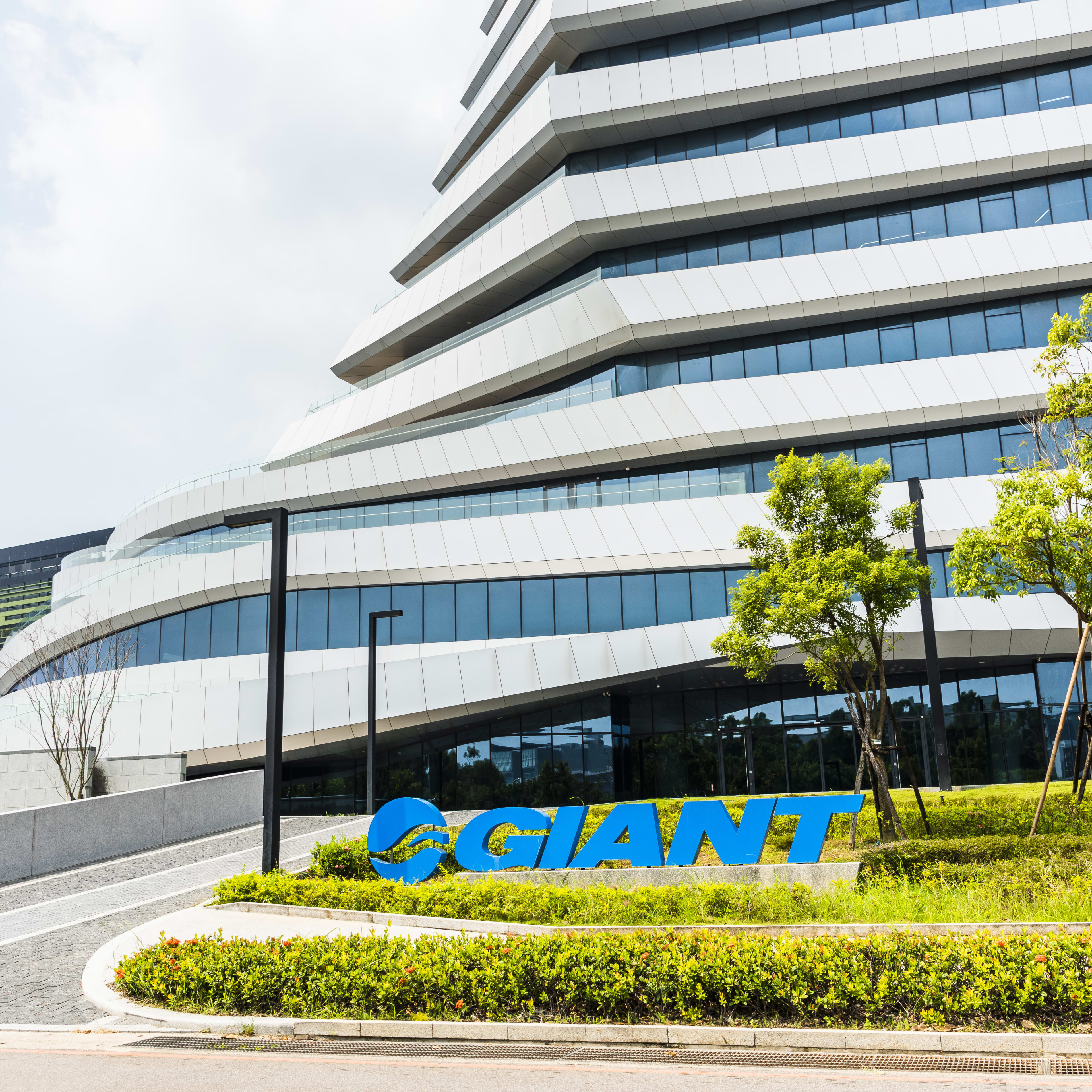 Tested: Giant Trance X Review - BikeMag