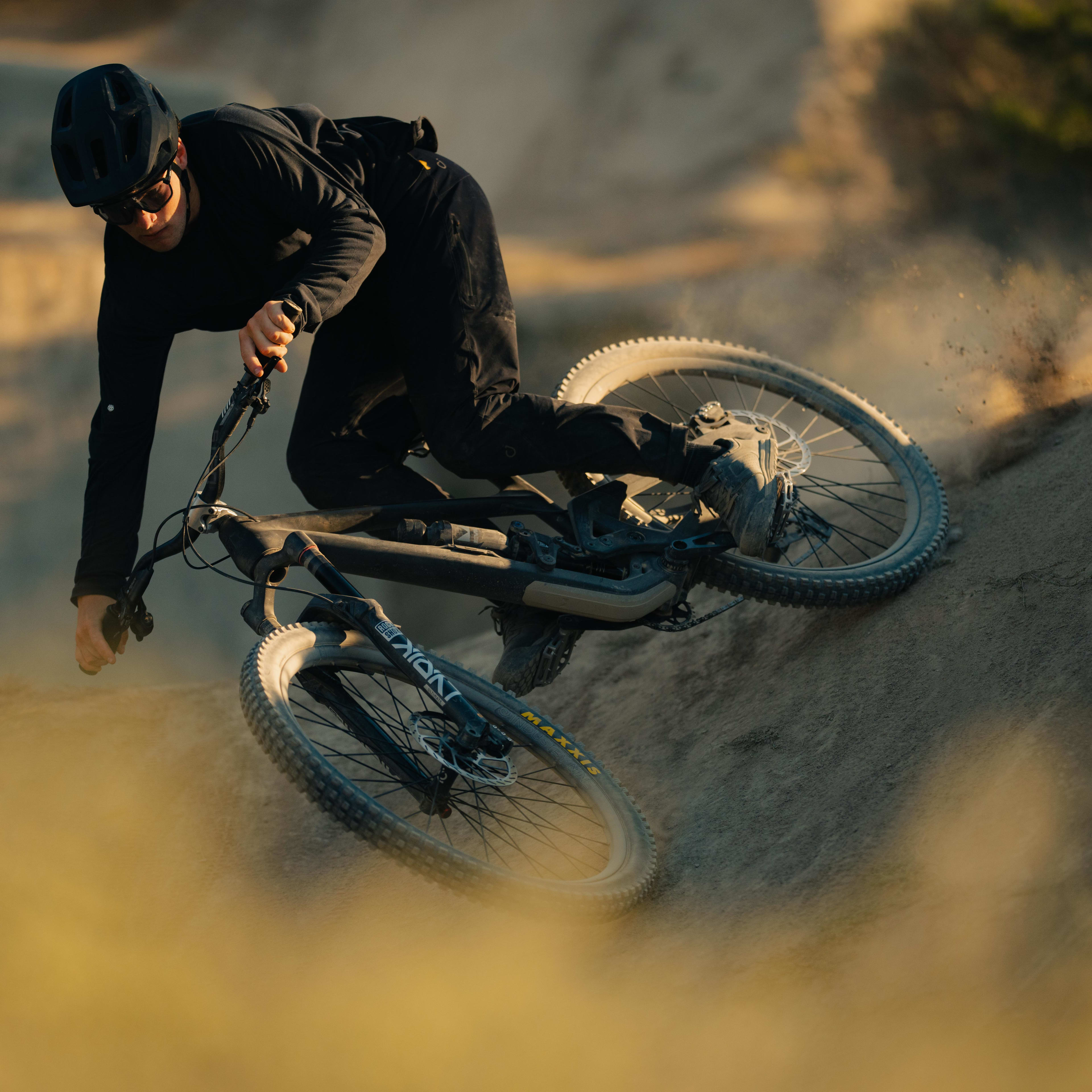 Tested: The Best Carbon Mountain Bike Wheels - BikeMag