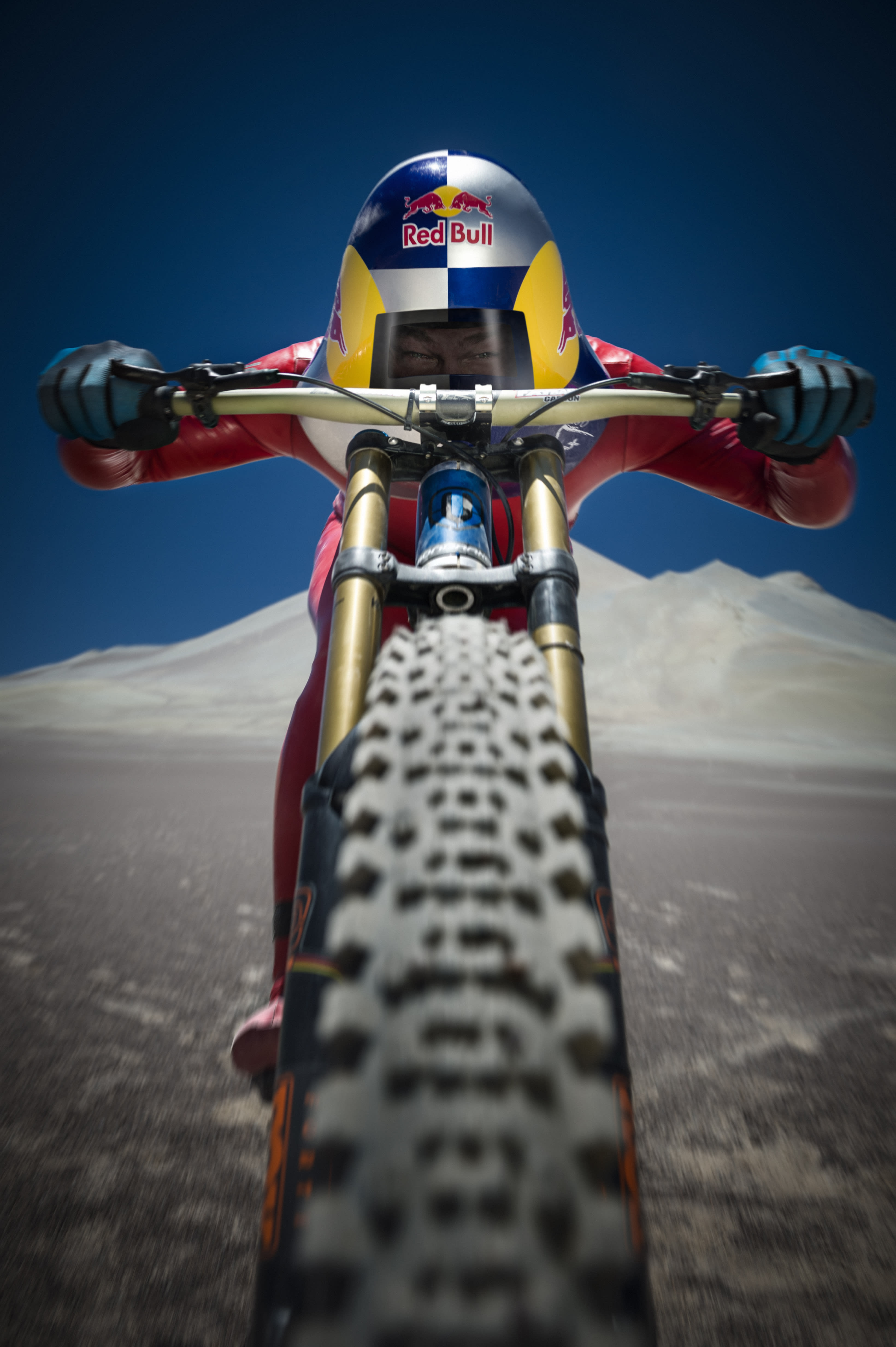 Watch: The Fastest Speed Ever Reached On A Mountain Bike - BikeMag