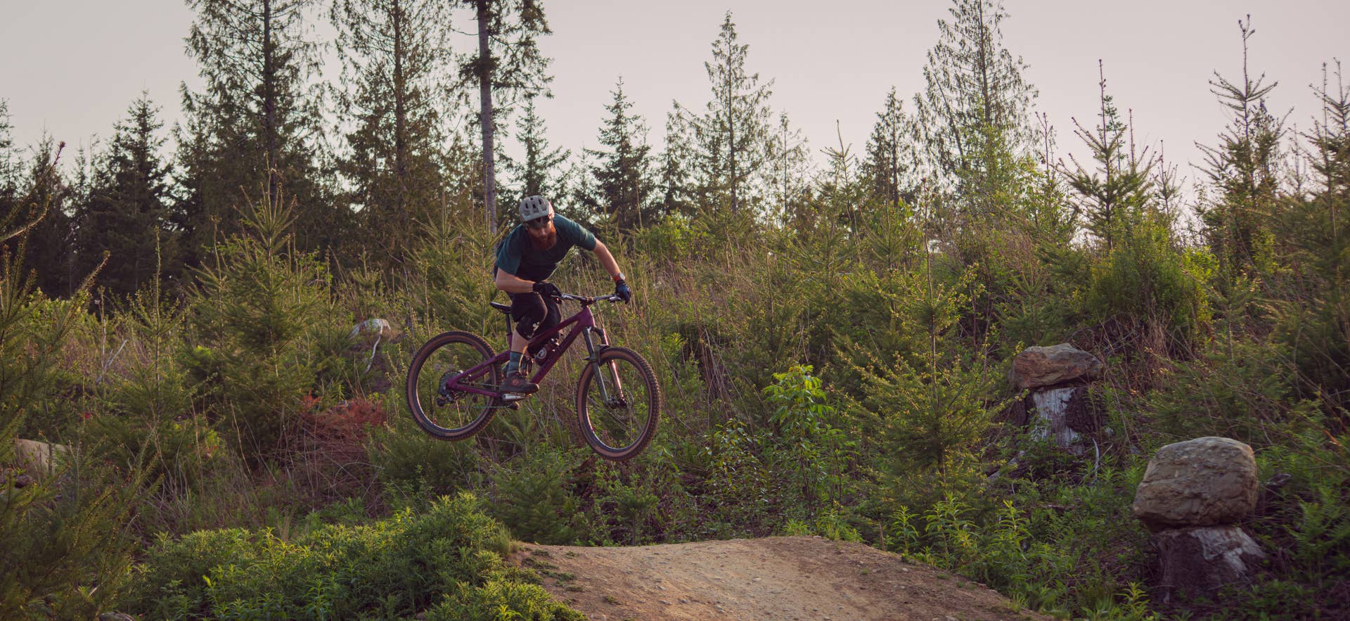 Tested: Astral Serpentine Carbon X Wheelset - BikeMag