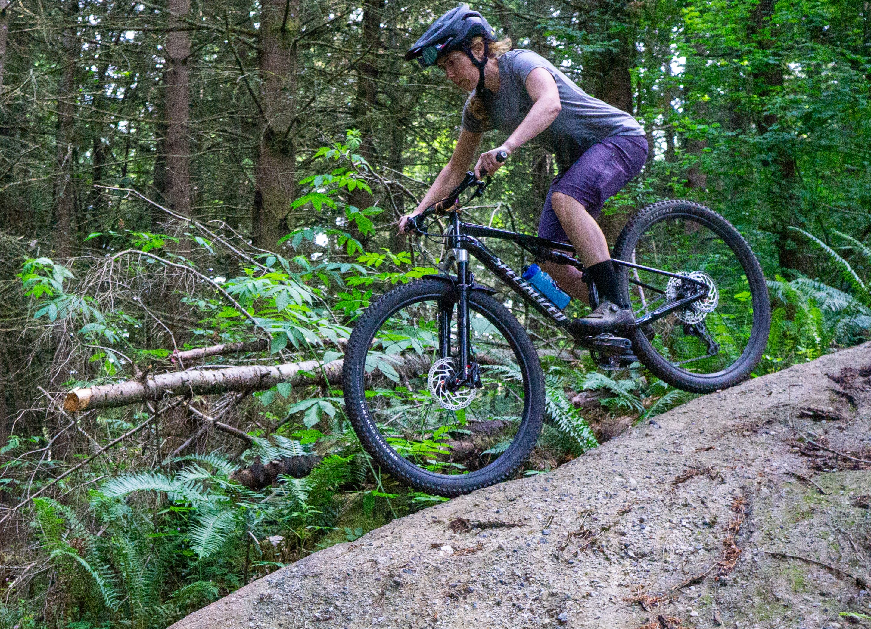 Tested: Manitou R8 Fork - BikeMag