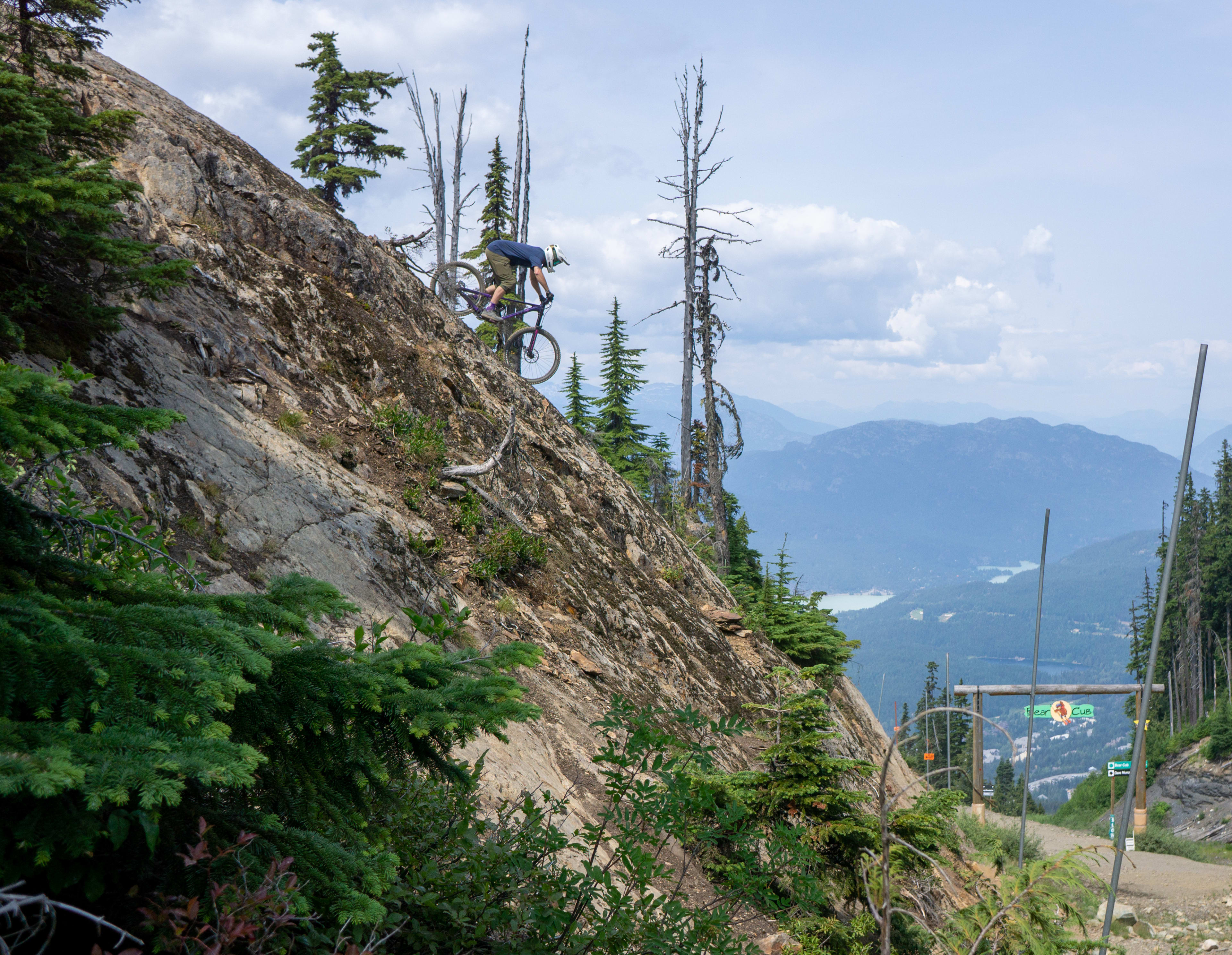 First Laps: The New 2025 Marin Quake Freeride Bike - BikeMag