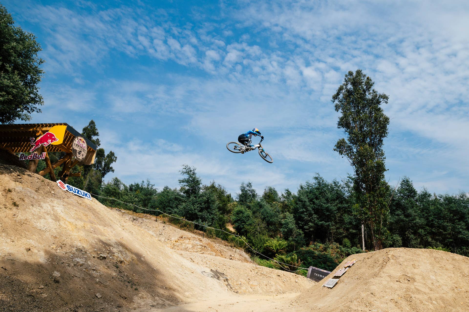 Rónán Dunne Talks About injury, Recovery, and Red Bull Hardline 2025 ...