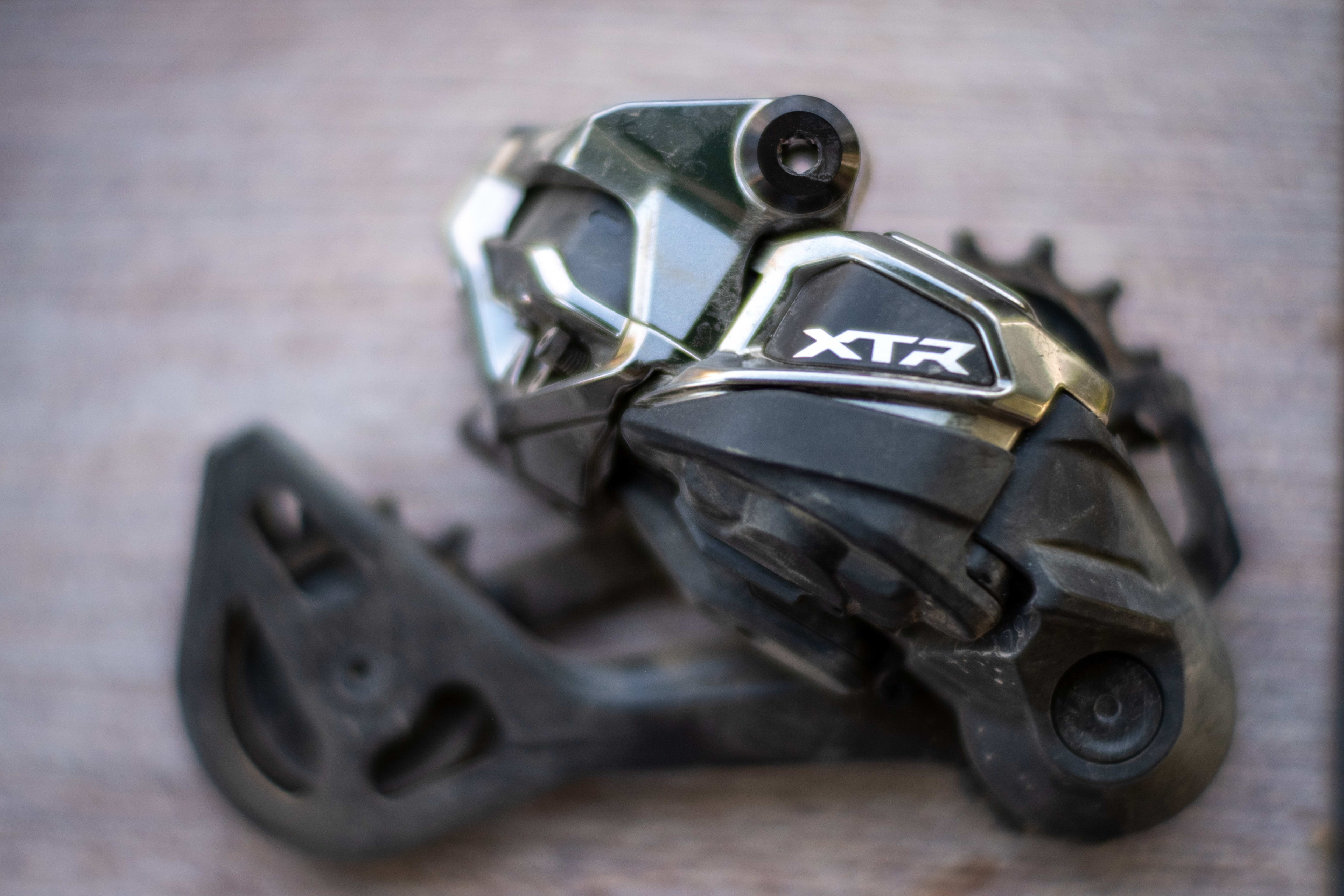 A First Look at the All-New XTR M9200 Wireless Mountain Bike Components from Shimano - BikeMag