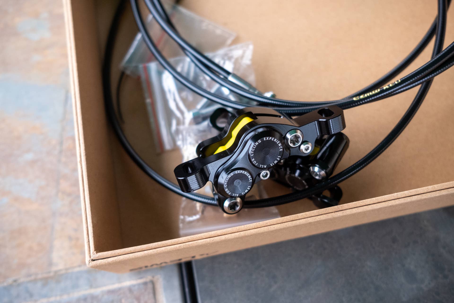 Bike Brakes Explained: A Mountain Biker's Guide - BikeMag
