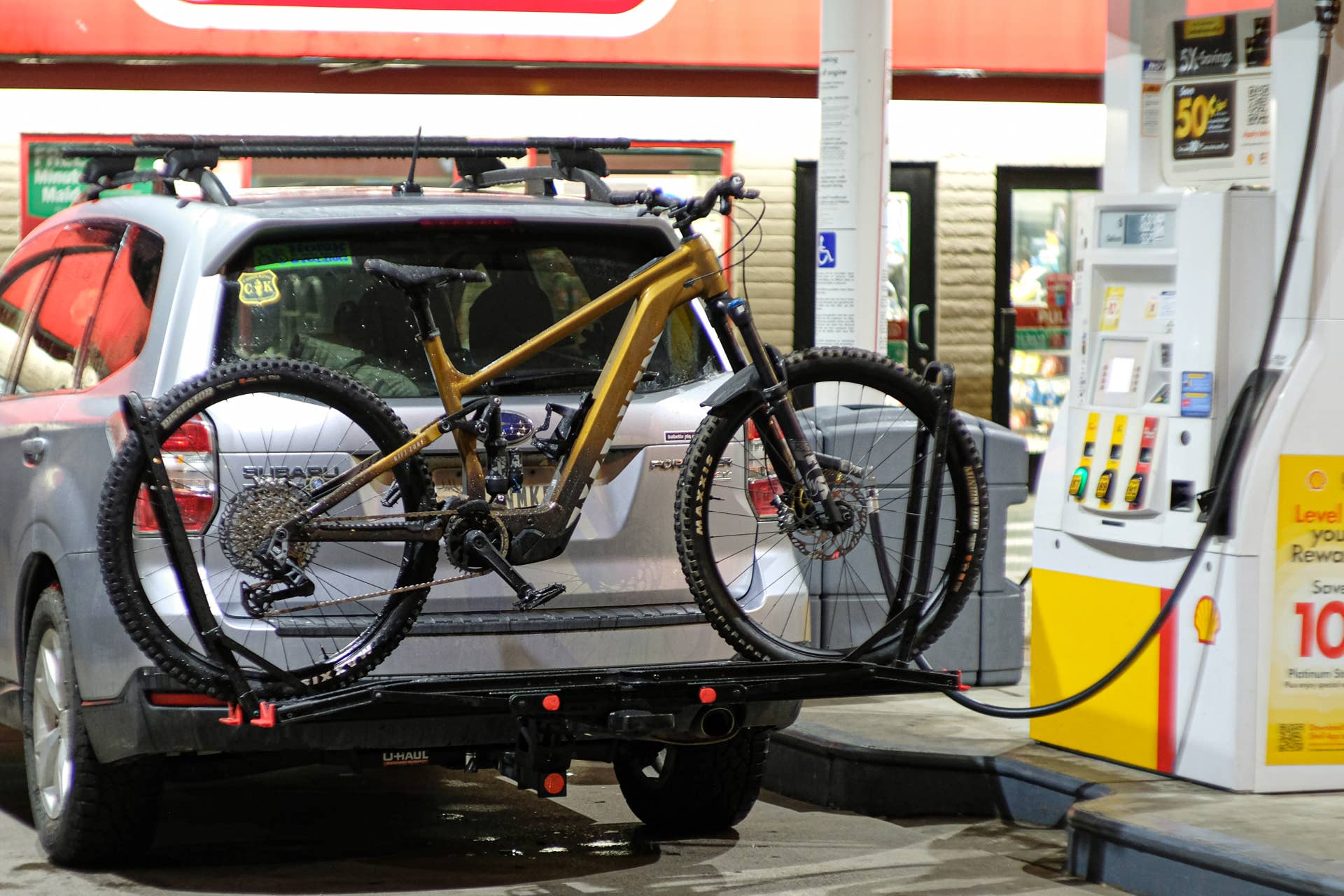 5 of the Best Hitch Bike Racks in 2025 - BikeMag