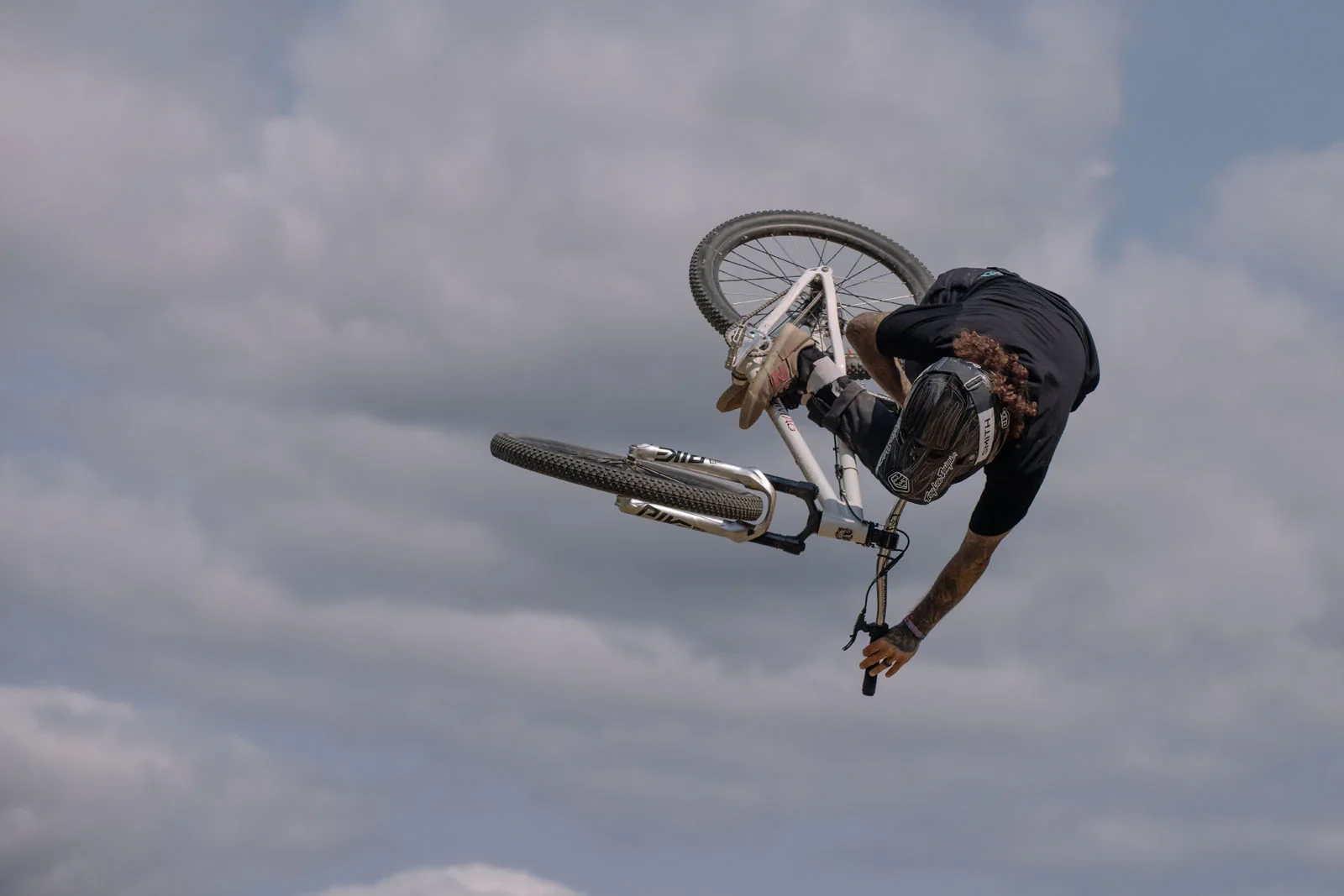 The New Chromag Signature Is the Bike for Big Hits and Huge Tricks ...