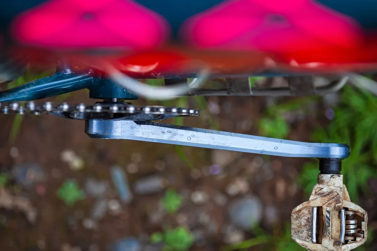 Is This Old Bottom Bracket Standard Making a Comeback? - BikeMag