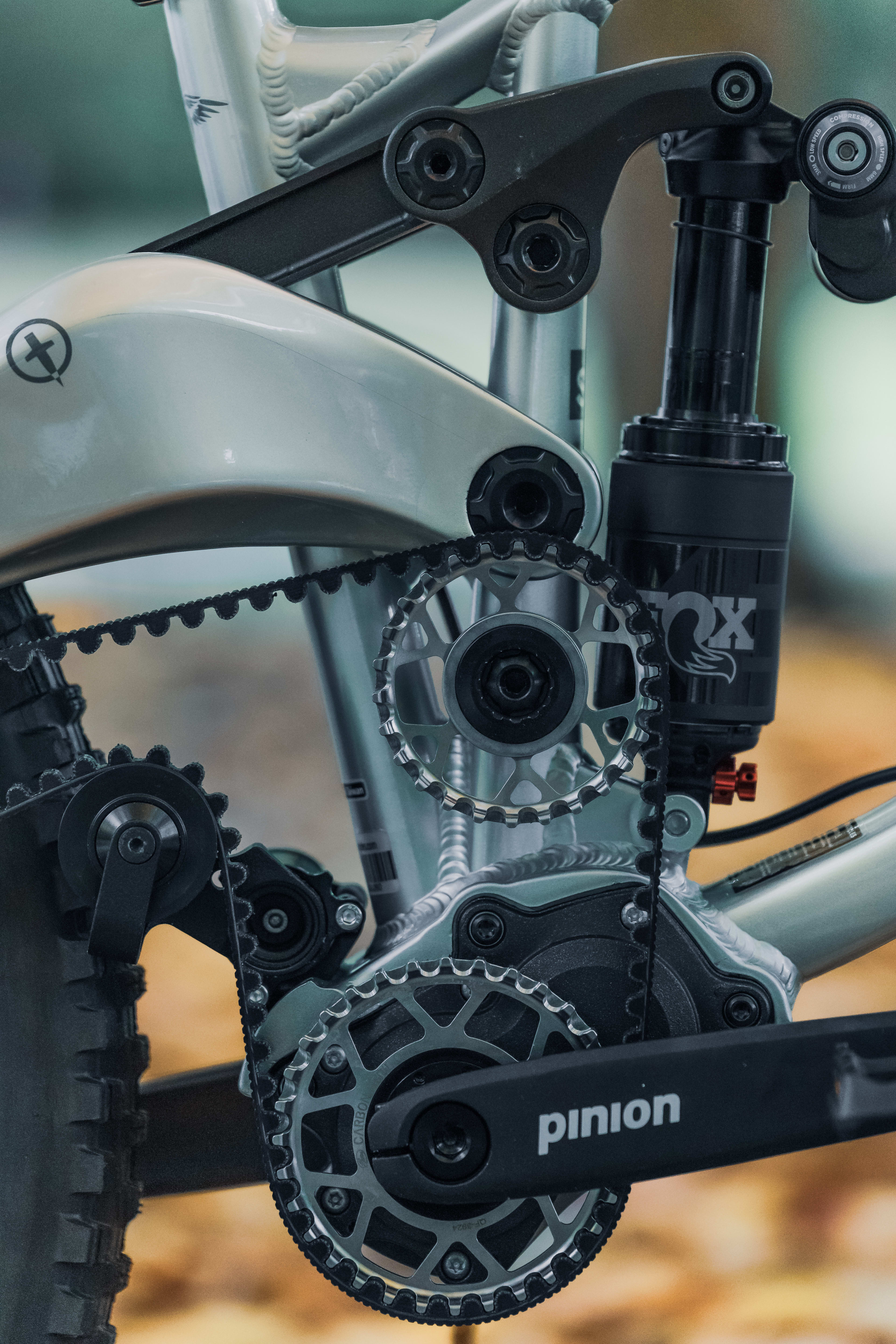 A Full Suspension MTB Unlike Anything Else - BikeMag