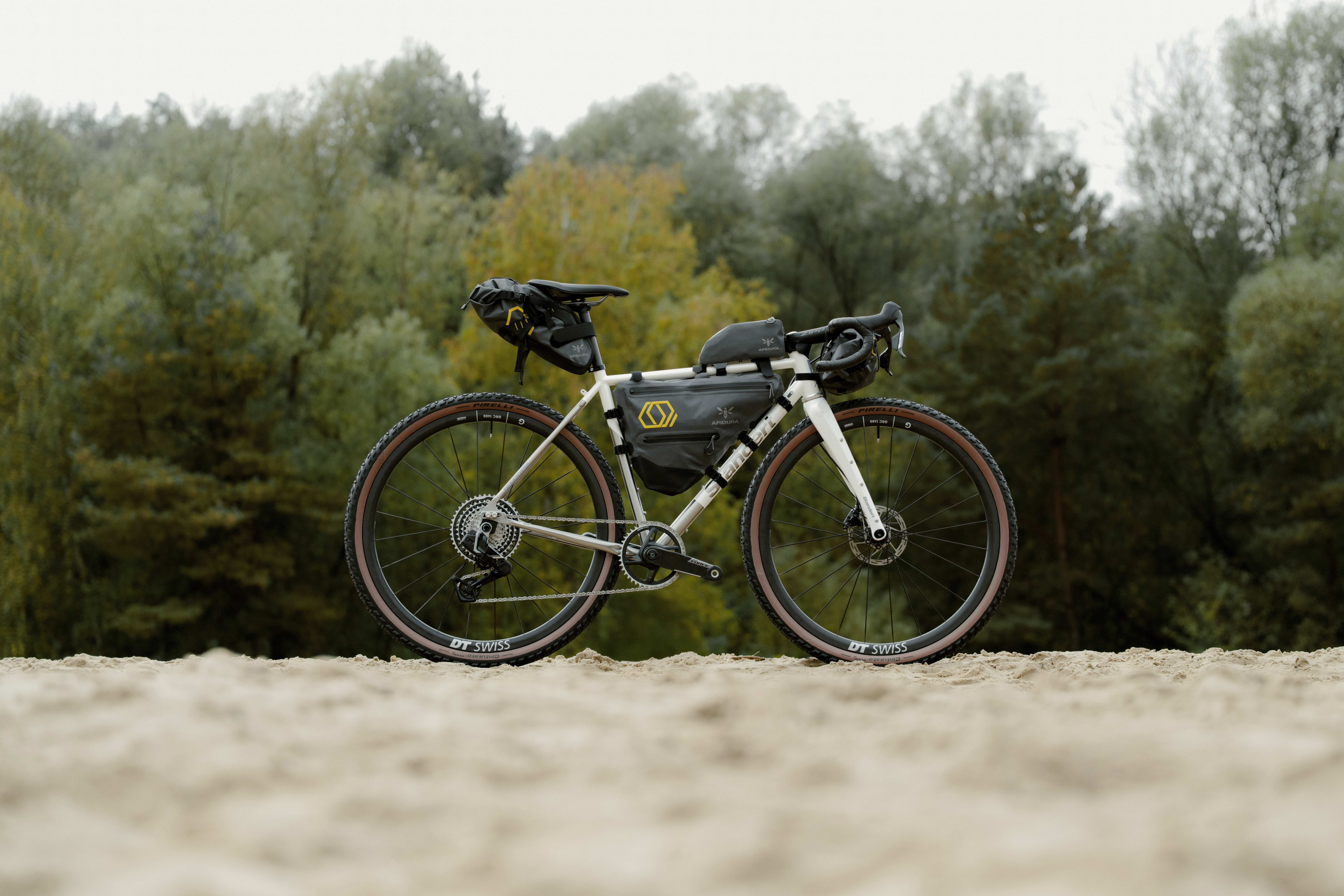 Standert Relaunches the Erdgeschoss: A Stainless-Steel Gravel Bike ...