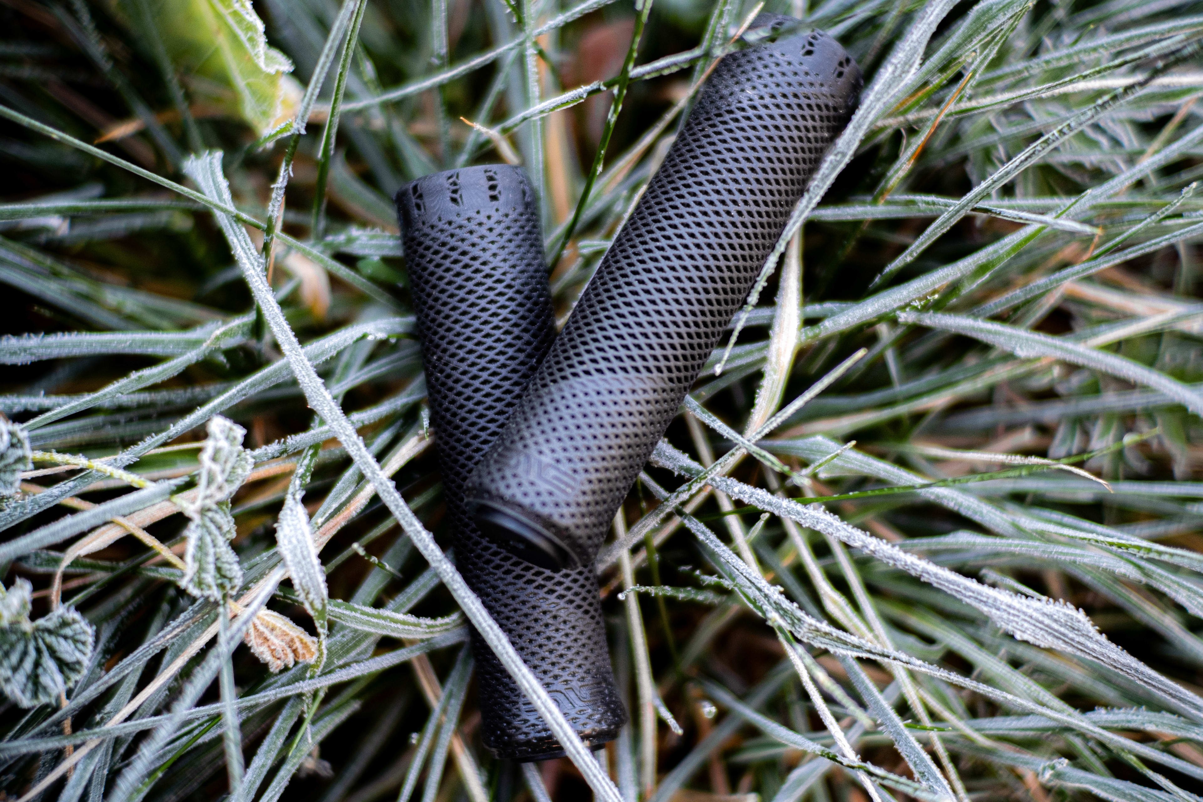 First Look: Two New MTB Grips From Enve - BikeMag