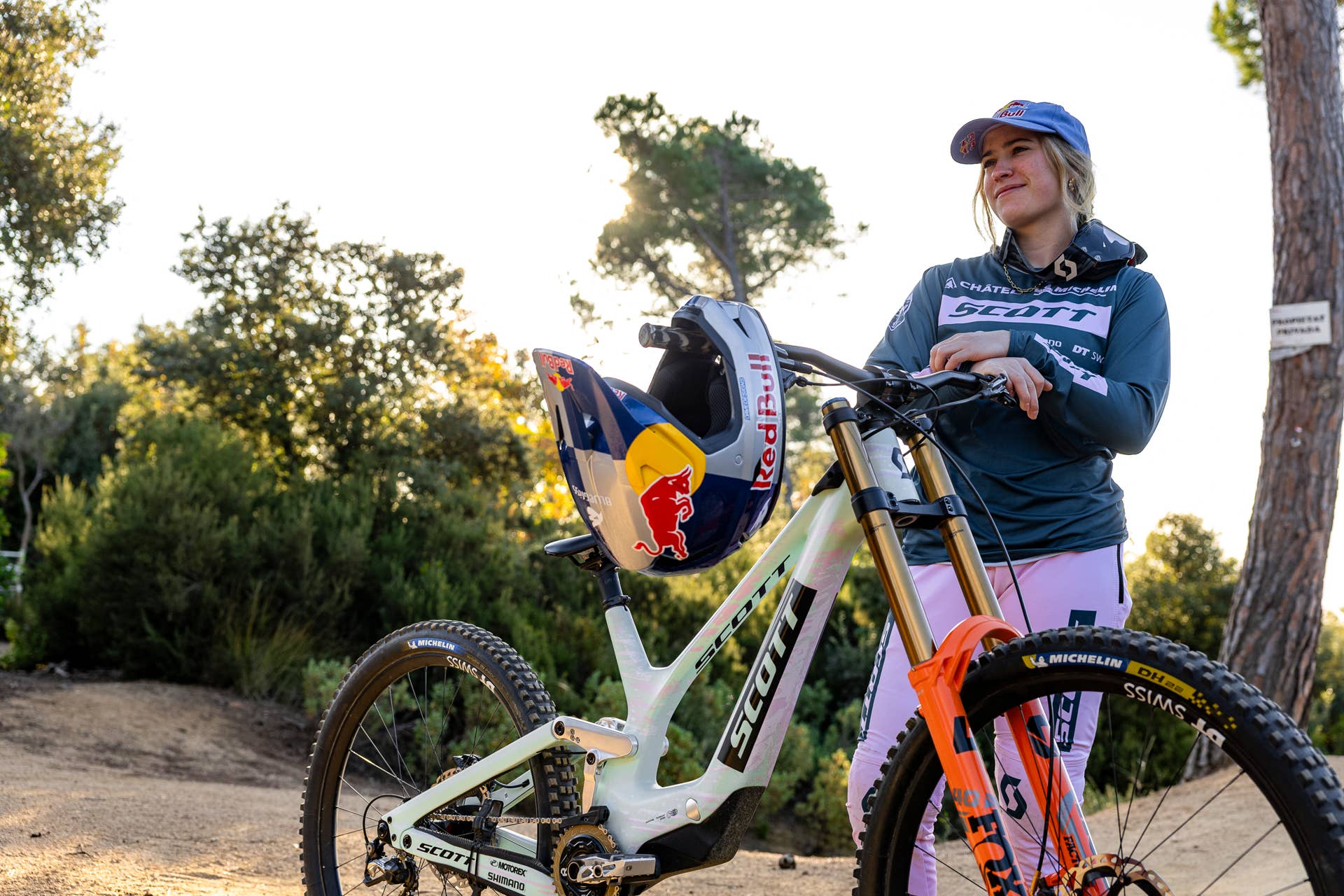 Dakotah Norton and Jess Blewitt Join Scott DH Factory Racing - BikeMag
