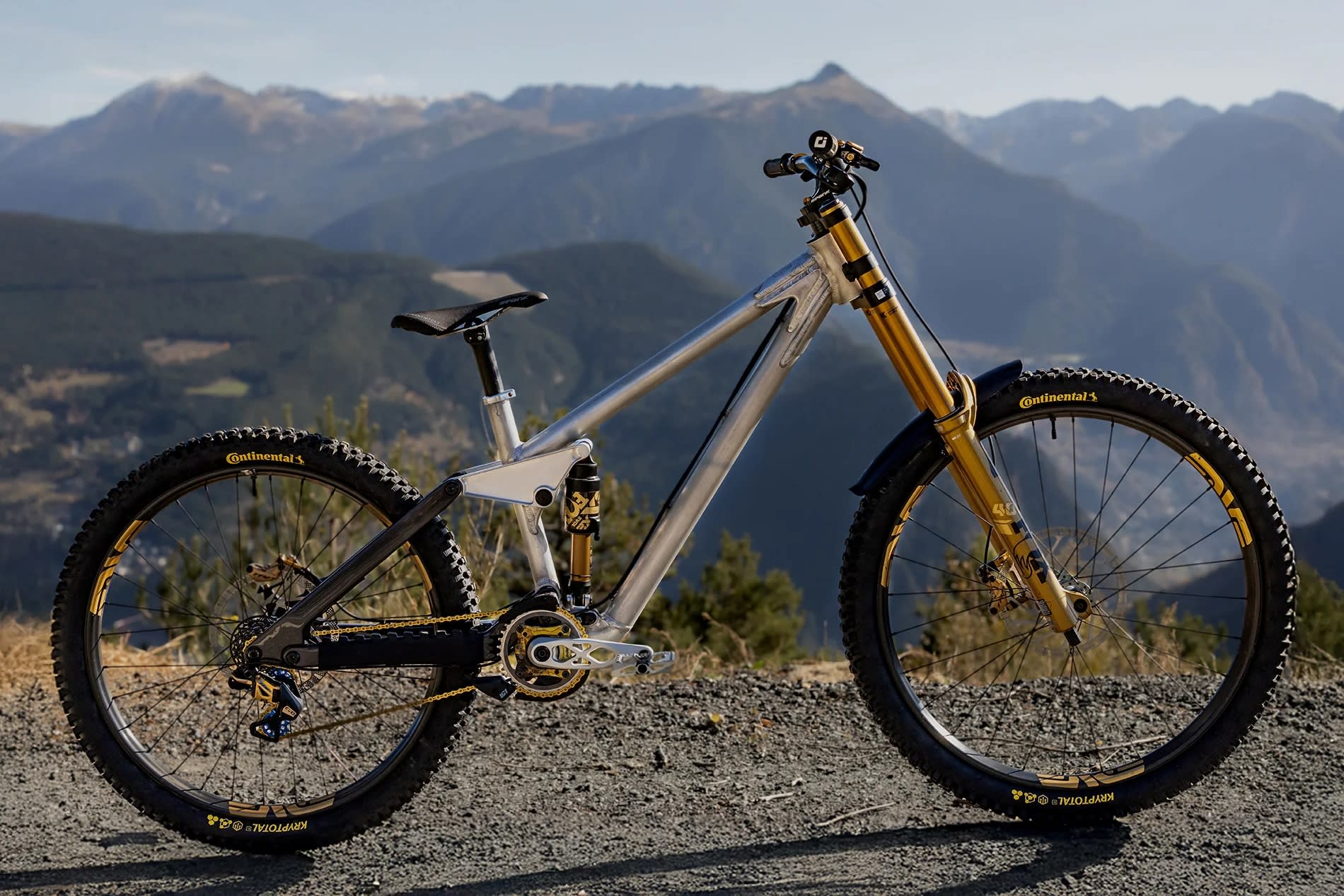 Why Lighter Isn’t Always Better for Mountain Bikes - BikeMag