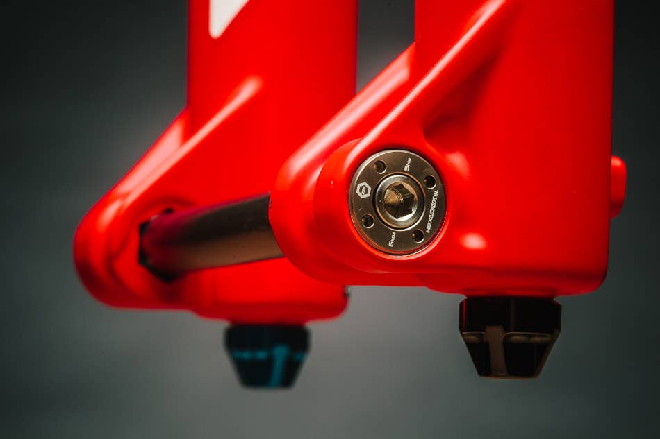 First Impressions: Manitou Mattoc Pro 2 - BikeMag