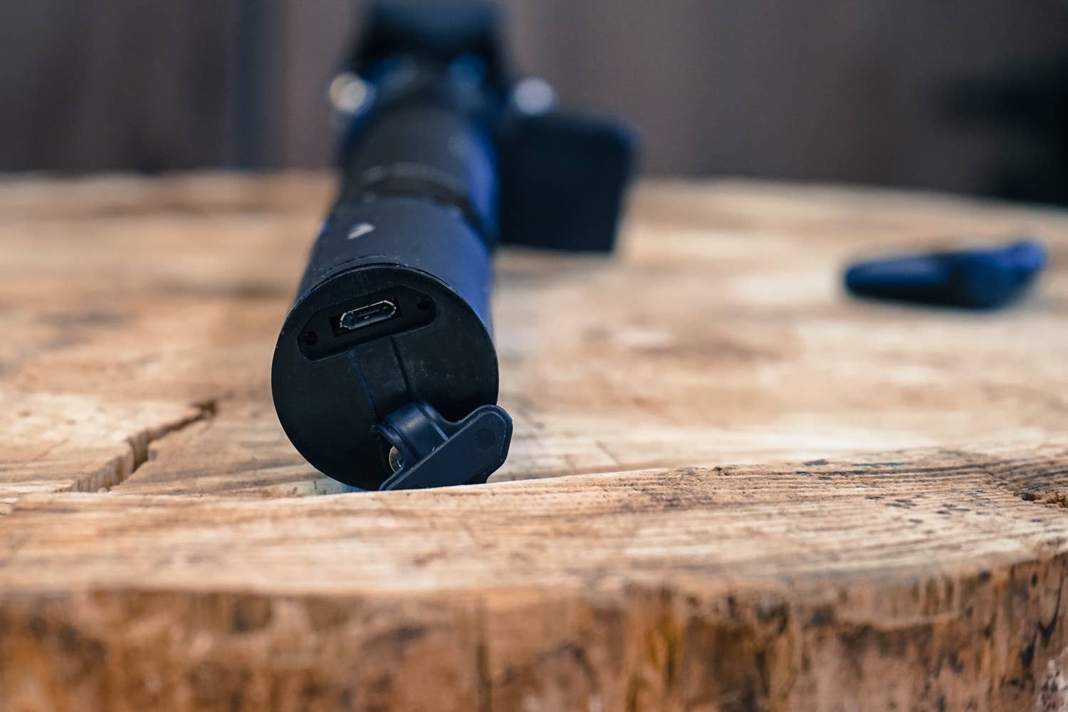 KS Shows Wireless and Carbon LEV Posts - BikeMag